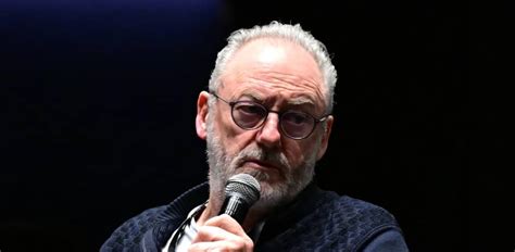 Liam Cunningham Height Weight Measurements Shoe Size