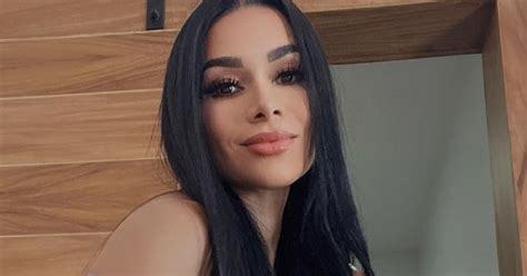 Atlas Fc Yuliett Torres Se Pone Traviesa En Picante Sesión Sobre Las