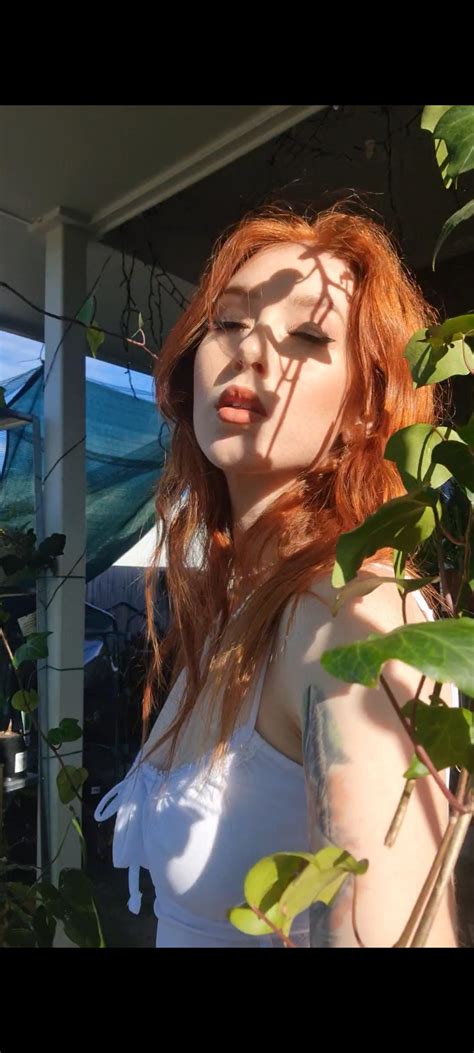 Aussie Blue Eyes Redhead Freakles🎀🤭 R Sfwredheads