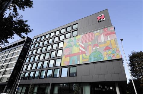 Exploring High Performance Materials In Architectural Cladding