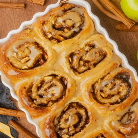 Apple Filled Cinnamon Rolls Walking On Sunshine Recipes