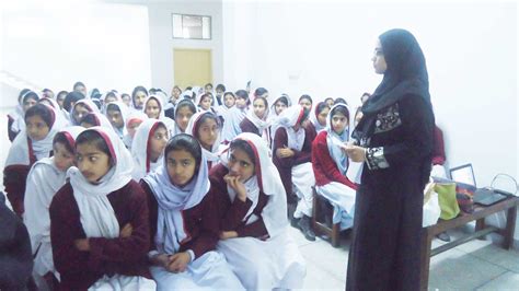 Woman Engineers Pakistanwep Aims To Promote Engineering In