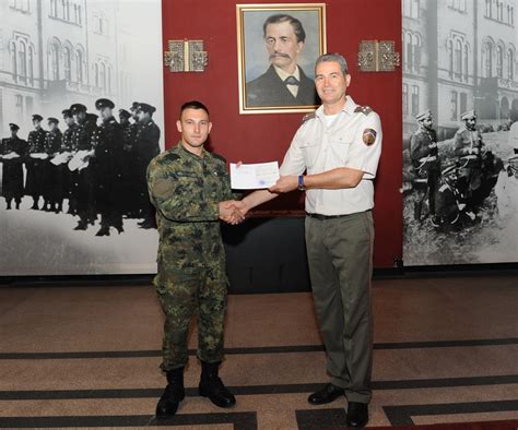 Завърши курс за длъжностна квалификация Военна академия Георги Стойков Раковски