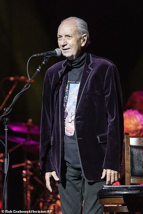 Michael Nesmith Monkees Singer And Songwriter Dies At 78 Daily Mail Online