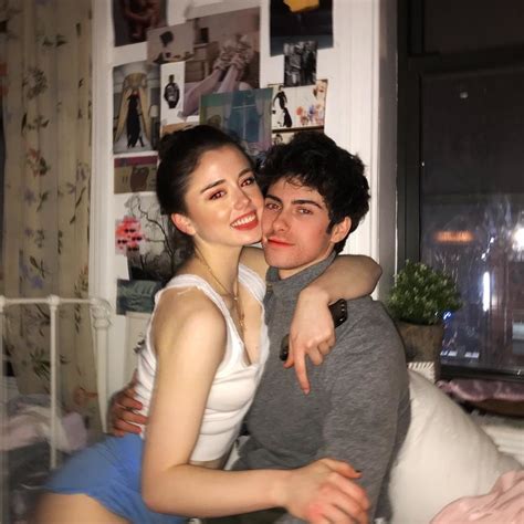Lily Mo Sheen Nue 126 Photos Biographie News De Stars Les Stars Nues