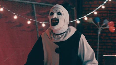Makeup Artist Transforms Into American Horror Story Saubhaya Makeup