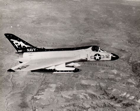 Douglas F4d Skyray” — Comet Series — Ретро МоделиРу