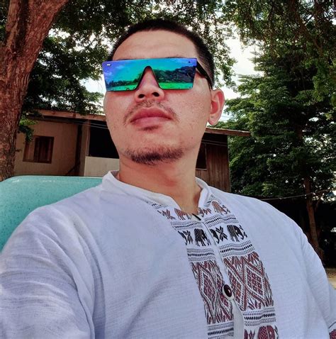 Krit W Ch แฟนเพจ