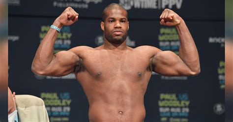 Daniel Dubois Faces Tough Decision As Wba Issues Title Defense