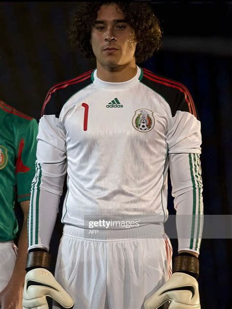 Memo Guillermo Ochoa Mexican Soccer Players Soccer Players Soccer Guys