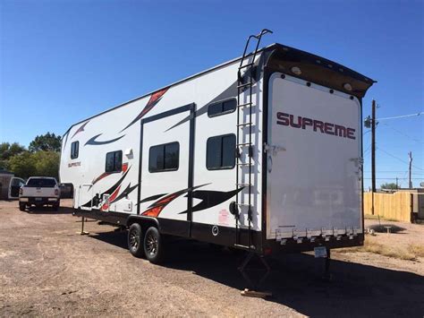 2015 Used Genesis Supreme Rv Genesis Supreme 32 Cr Toy Hauler In