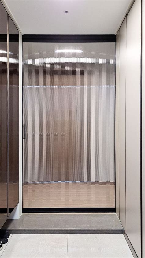 시크한 블랙 컬러의 심플하고 모던한 슬라이딩 중문 시공 아산 탕정 호반써밋 [노비스 중문] 네이버 블로그