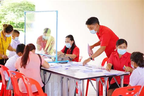 การมอบตัวน้กเรียนชั้นมัธยมศึก โรงเรียนบ้านด่านลานหอยวิทยา