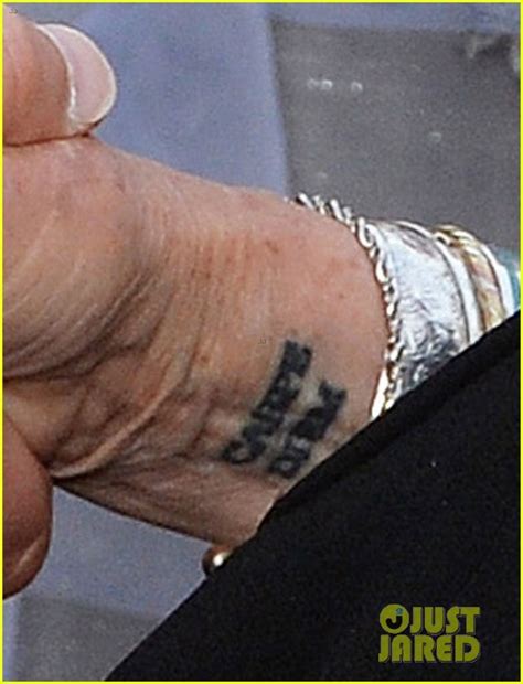 Judi Dench Gets Her First Tattoo At Age 81 Carpe Diem Photo 3696194 Judi Dench Photos