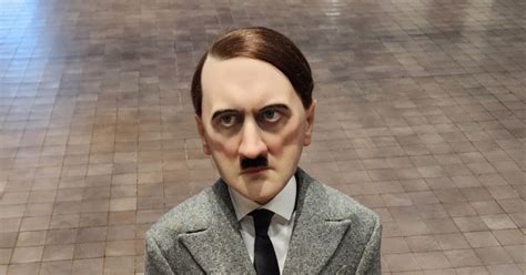 [이동국의 우리문화 들배지기] 매화와 무릎 꿇린 히틀러