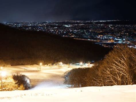 札幌藻岩山スキー場でナイタースキー体験（札幌市） Klook
