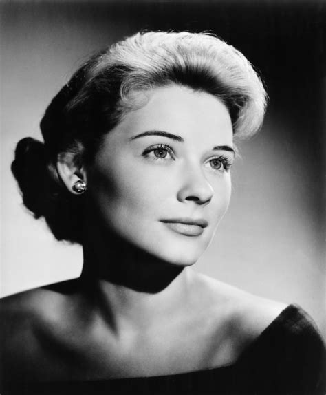 Hope Lange