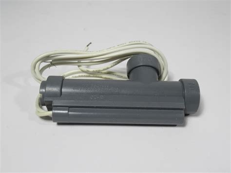 Compac Engineering 5 20 Pp 0 10 Angle Body Flow Switch 0 10gpm New Industrial Automation Canada