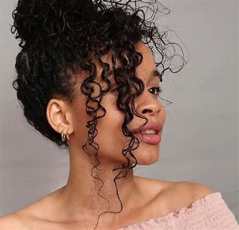 Glamorous Sexy Curly Hairstyles For Special Events