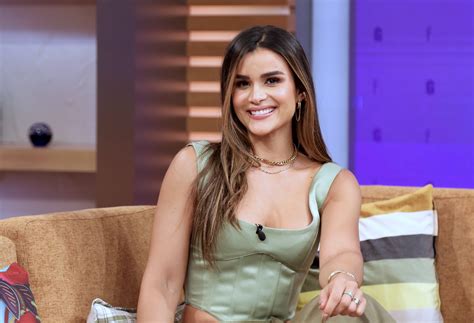 Clarissa Molina Luce Cuerpazo En Bikini Y Enciende Las Redes Con