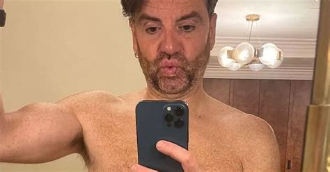 Gogglebox Star Daniel Lustig Poses Topless After Split As He Shares