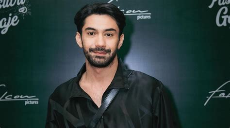 Reza Rahadian Ngaku Pernah Cinlok Sama Siapa