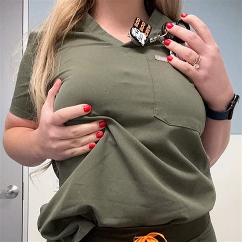 Iriskandys Profile Vids Pics And More Manyvids Manyvids