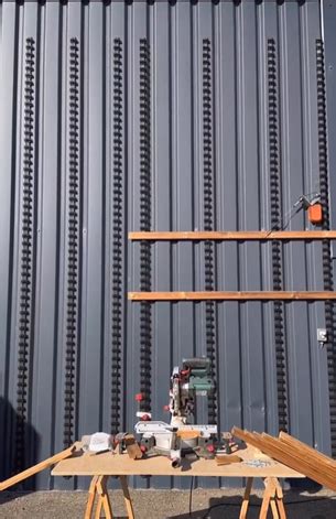 Applications Rails For Cladding Ceiling Clip On System For Cladding Decking Docks