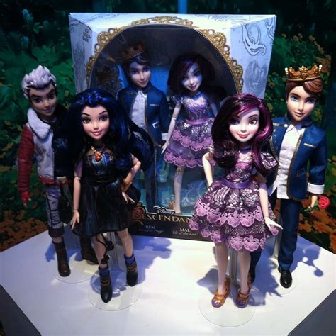 Disney Descendants Dolls Preview Toy Fair Diskingdom Com