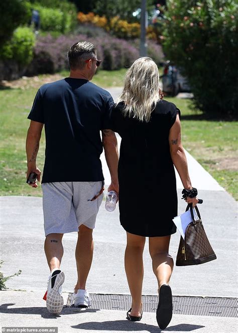 Michael Clarke And His Glamorous Assistant Sasha Armstrong Run Errands In Rose Bay Daily Mail
