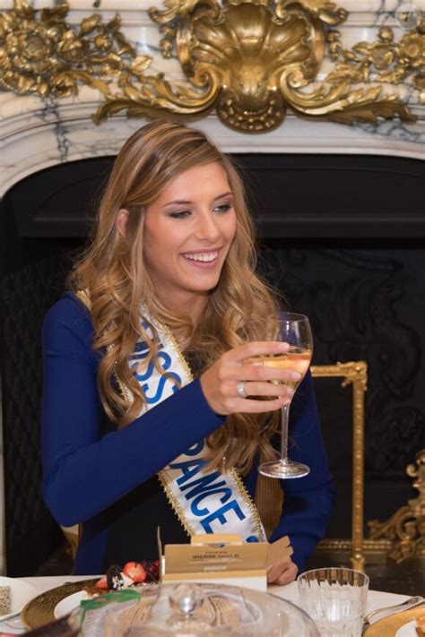 Photo Semi Exclusif Camille Cerf Miss France 2015 Pour Son