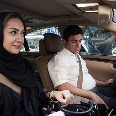 عکس نیکی کریمی در ماشین امیر قلعه نویی