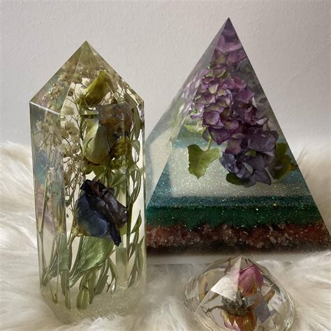 How To Casting Dried Flowers In Epoxy Resin Resinpro Amazing Epoxy