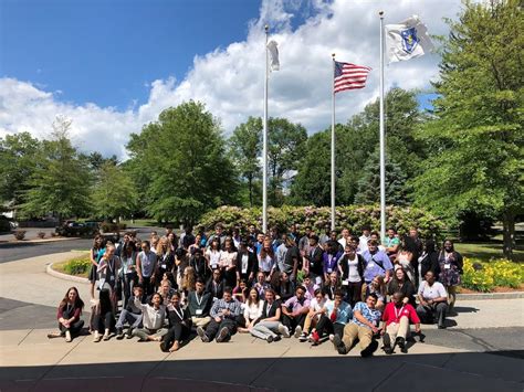 Teens Tackle Relationships Mentoring And Other Vital Issues At Army Cys Youth Leadership Forum