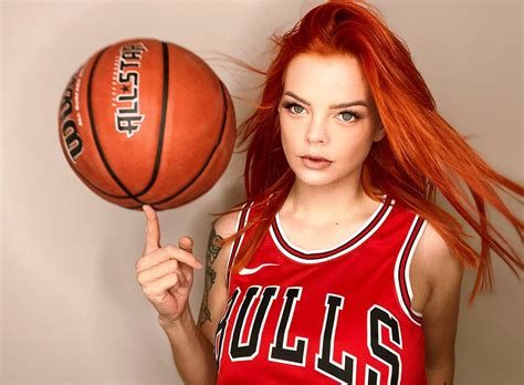 Rebecca Goodwin Tiktok Star Biography Age Facts Trivia