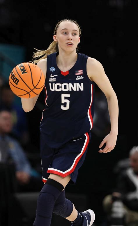 Paige Bueckers Wikipedia