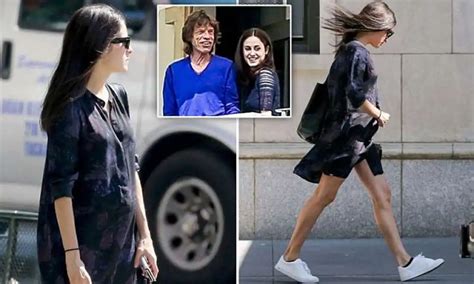 Flash A Dicembre Nascera Lottavo Figlio Di Mick Jagger