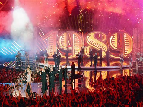 Mtv Vmas 2014 Awards Show Airs Tribute To Ferguson And Michael Brown