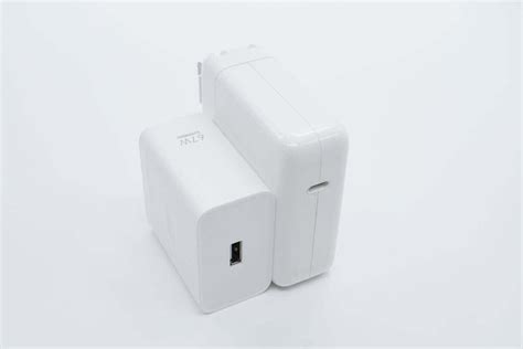 Oppo 系手机专属，a口67w大功率快充，oppo 67w充电器评测 知乎