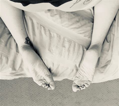 Your View R Verifiedfeet