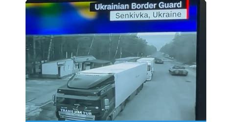 Войски и военни автомобили са влезли в Украйна от Беларус