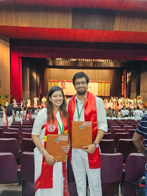 Dr Tanvi Bansal On Linkedin Phdgraduation Foodandnutrition Newbeginnings Educationmatters