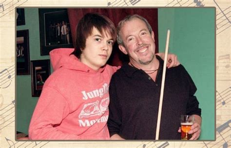 Чем занимается сын Макаревича который как две капли воды похож на отца Иван Макаревич