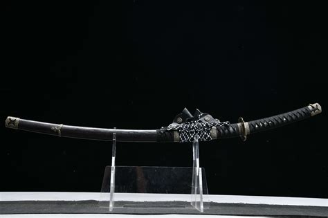 800 新款手作 长款26寸高锰钢研白口太刀武士刀——黑鹰太刀 编号：030872309061272 大祚榮刀劔 대조영도검 网站图片授権给大祚榮刀劔獨家使用 不许韓國其它企业盗版 发现