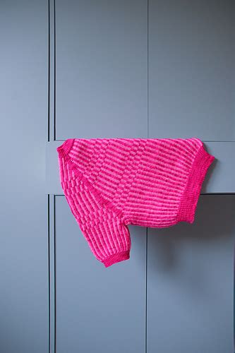 Ravelry Rumble Raglan Pattern By Lydia Morrow