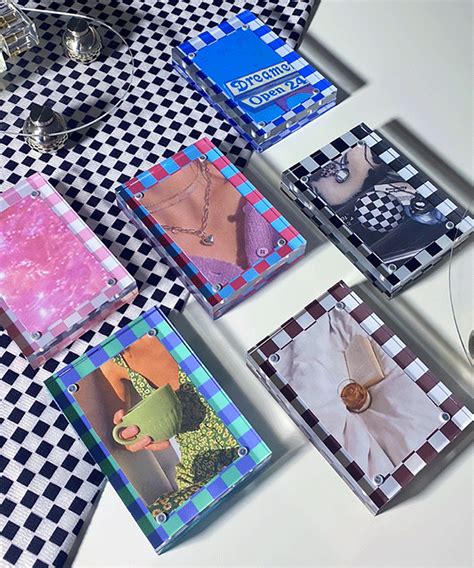 단종 재고x 🎁2 1증정🎁 체커보드 사진 액자 체크 미니 액자 포토 엽서 인생네컷 하루필름 포카 에이블리