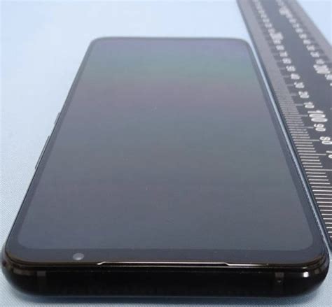 Asus Rog Phone Live Images Leaked Ahead Of April Launch Gizmochina