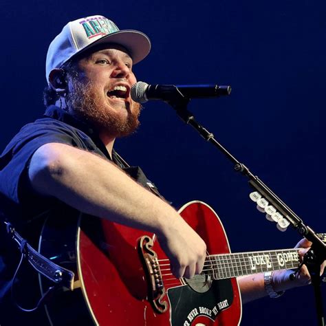 Luke Combs New Single Speaks To Those Embracing Sobriety Struggling With Addiction Abc News