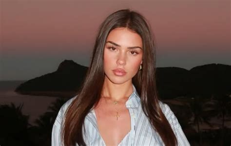 Leah Halton Australian Makeup Artist Model And Social Media Star