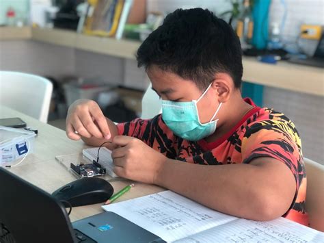 หลักสูตร การพัฒนาโครงงานอัตโนมัติด้วย Uno R3 ฉบับเข้มข้น สำหรับนักเรียนป4 ป6 เตรียมความพร้อม